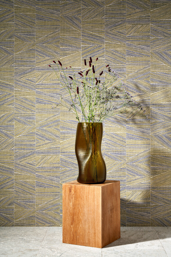 Essentials Totem — Arte